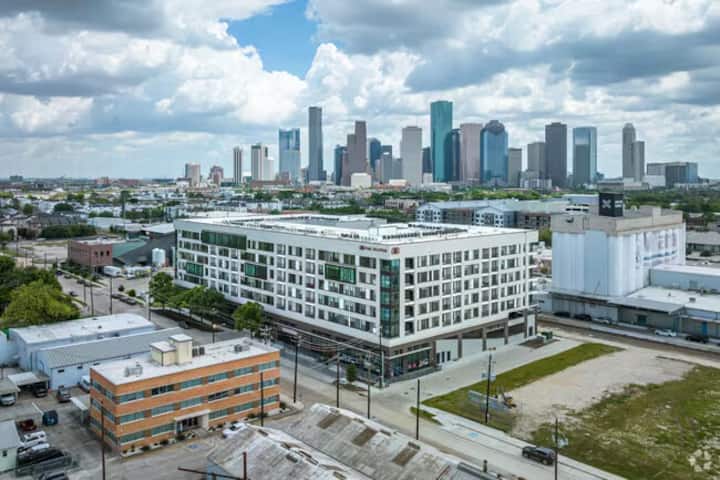 Stylish 1bed Close To Downtown - Houston, TX