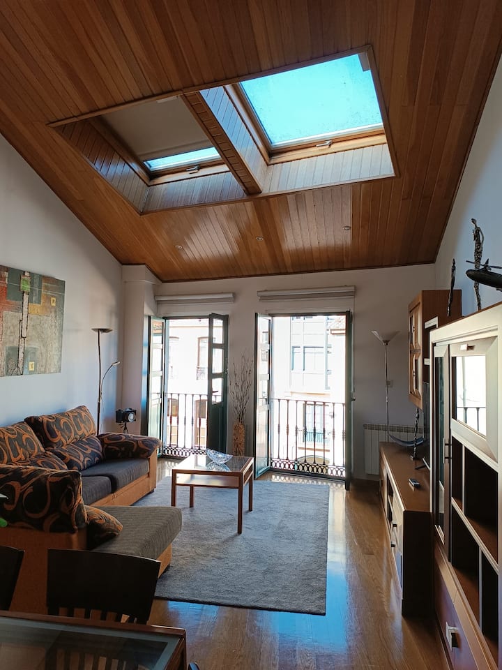 ÁTico Dúplex En Plaza De Trascorrales - Oviedo