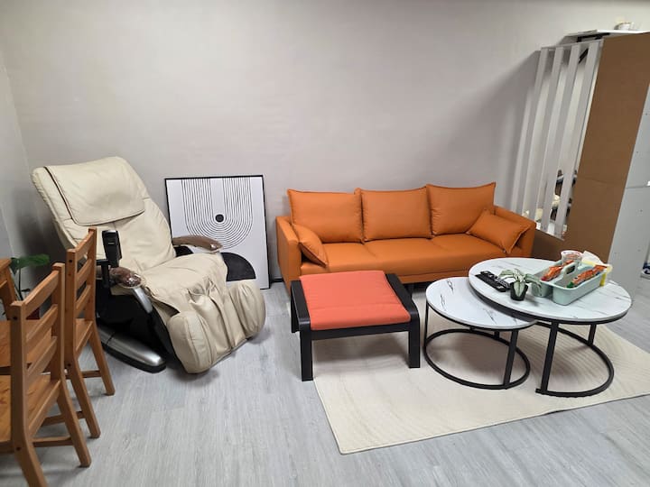 『新房源 Taipei 101』電梯  按摩椅 兒童電動車World Trade Center - Taipei City