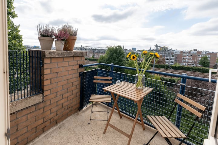 Madurastraat 3 Is A Sublime 3-room Apartment - Amsterdam