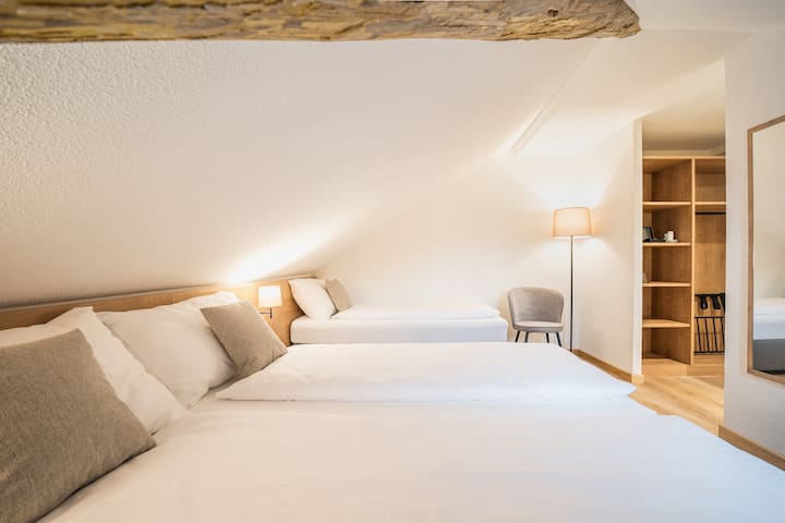 The Cozy Alpine Room – Brocco Posta Hotel - Madesimo