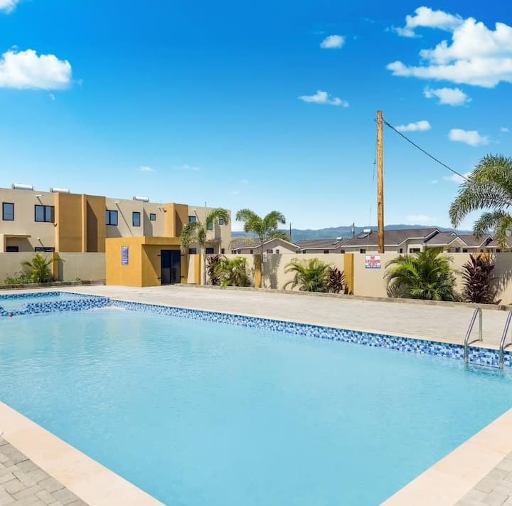 Oak's Elegant Family Escape - Jamaica