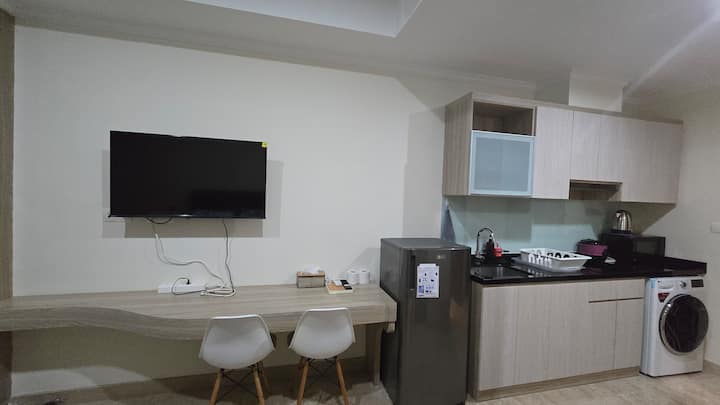 Classic Menteng Studio W/ Monas View. Wifi+netflix - Jakarta