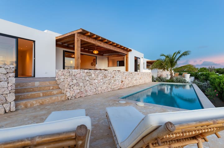 Exclusive Villa In Luxury Resort – Brakkeput - Curaçao