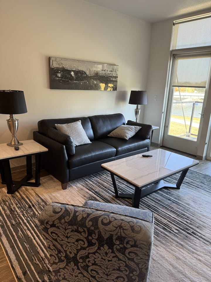 1-bedroom Apartment In Downtown Cedar Falls - Cedar Falls, IA