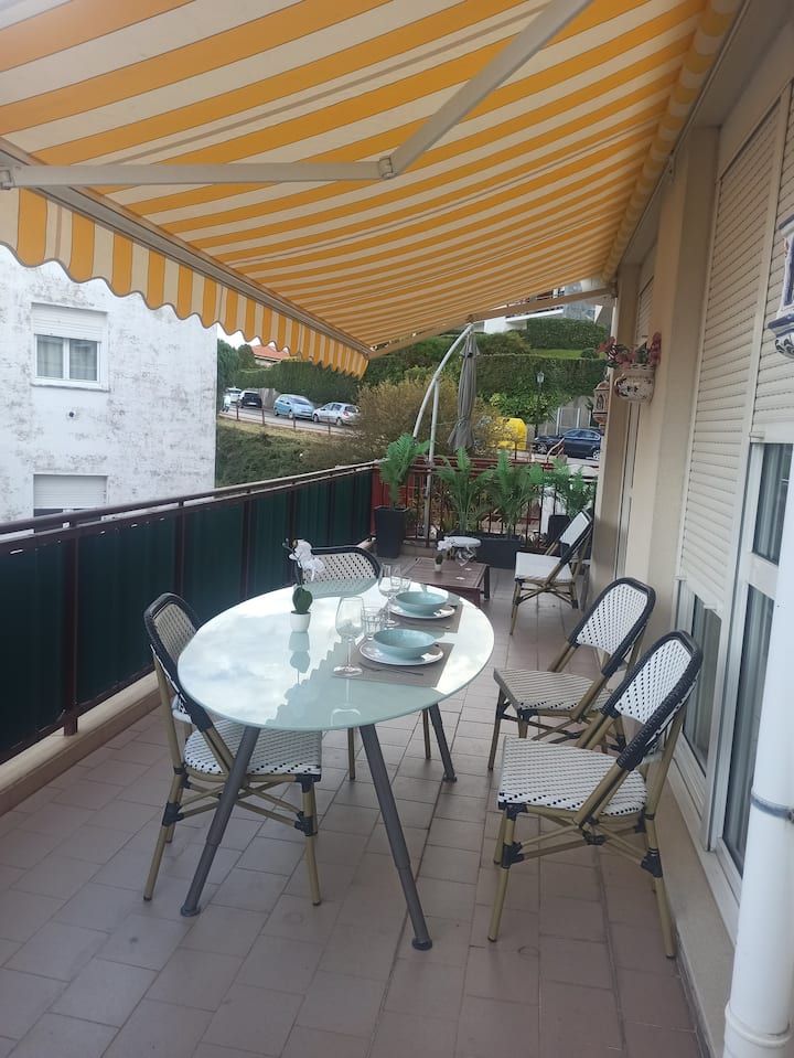 Apartamento Con Gran Terraza Exterior - Comillas