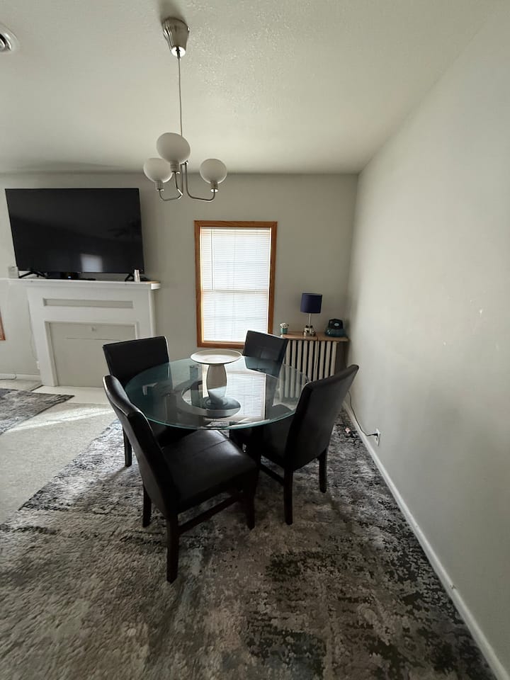 Cozy 1 Bedroom Apartment - Austin, MN