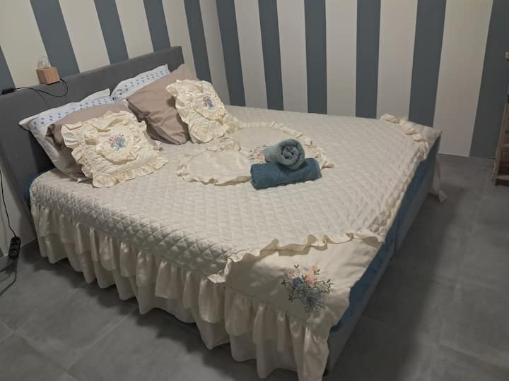 Bij Irena Meertalige Moerenpoort - Tongres