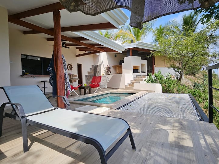 Casa Bajoe-villa Romantique, Piscine Et Vue Océan - Bejuco District