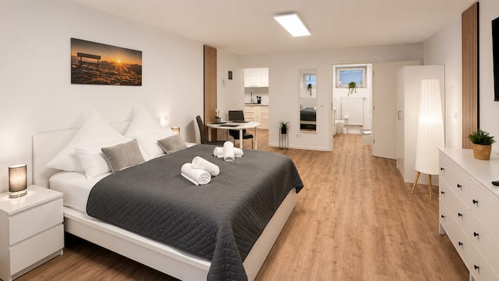 Romantic Wine Getaway For Two On The Wine Route - Landau