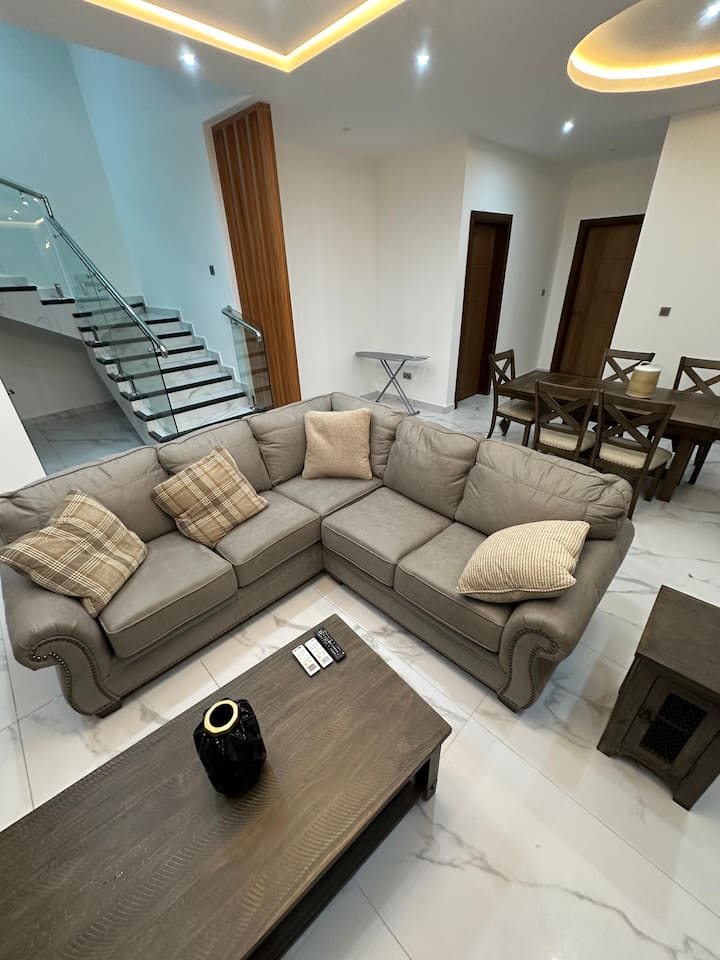 Modern, Cozy, City View, Well Furnished Kitchen, - Ghana