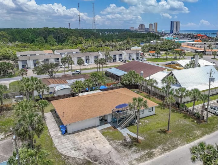 Large Dog Friendly Beach House - Panama City Beach, FL