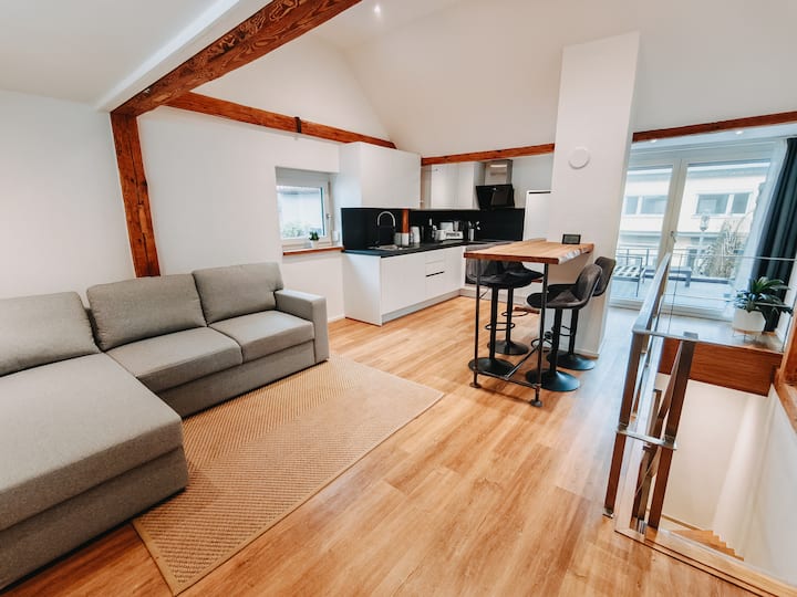 Wohlfühlhaus - Dachterrasse & Parkplatz Inklusive - Neuburg an der Donau