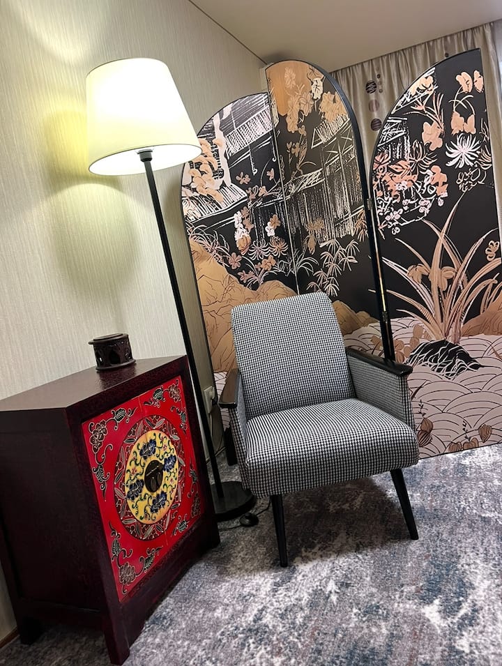 Studio Apartment In The Centre Bishkek - Bishkek