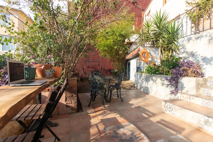 Charming 1br With Shared Lush Garden In Kuzguncuk - İstanbul