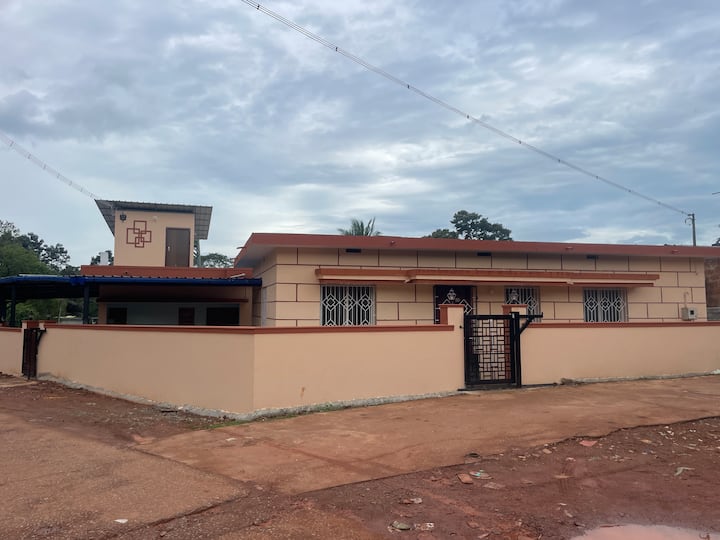Home In Kollur Mookambika - Kollur