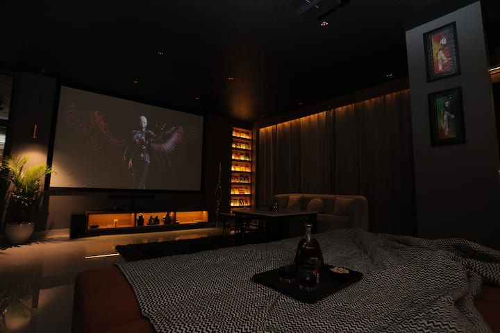 The Scarlet | Cinéma | Playstation | Pool - Delhi