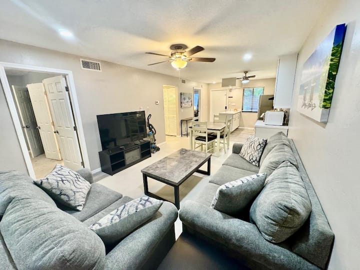 Updated 2bed/2br Condo Near Downtown Punta Gorda - Punta Gorda, FL