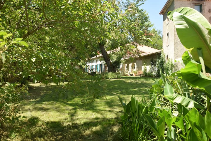 Pan Hostel : Demeure, Chbre Double Vantesia 6 Pers - Saint-Girons