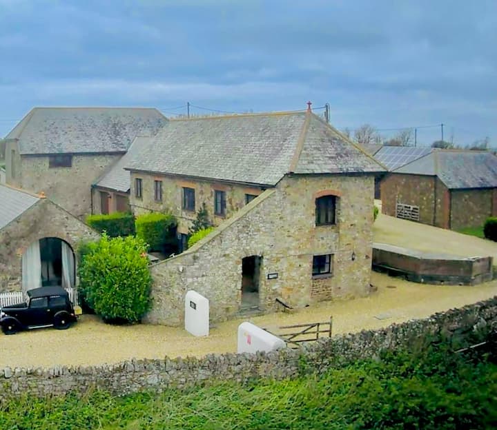 Beautiful Barn Conversion Cottage | Dog Friendly - Crackington Haven
