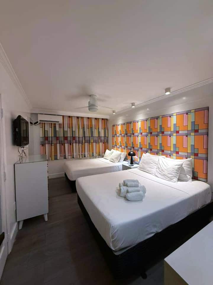 Double Room Near The Beach - Miami Beach, FL