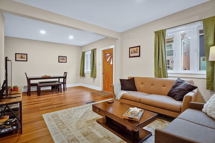 3 Bedroom In A Quiet Neighborhood - Pittsburgh, PA