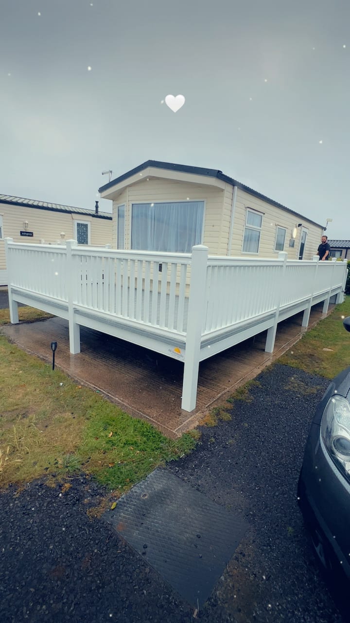 Caravan At Trecco Bay - Porthcawl