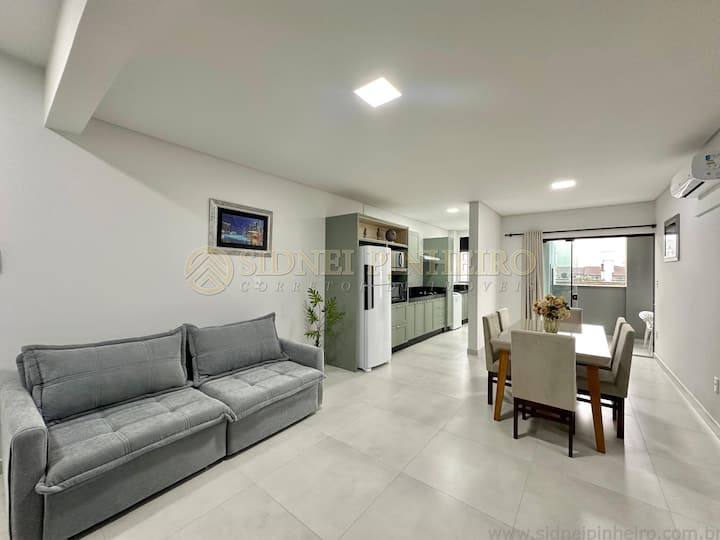 026 - 2-bedroom Apartment At Bombas Beach - Brazil