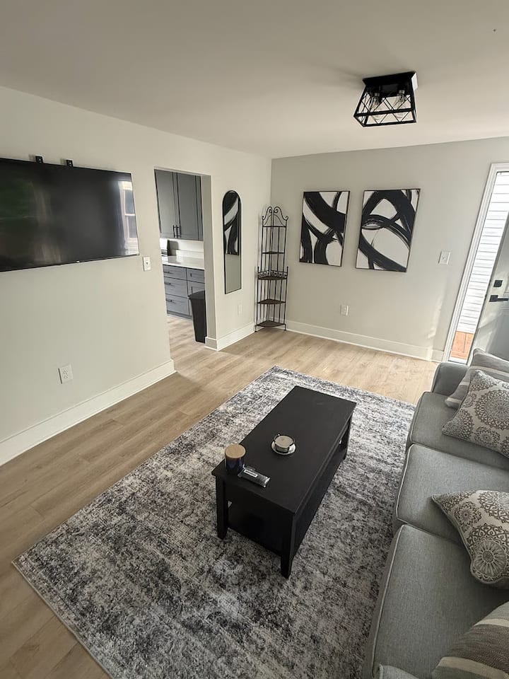 330 Jefferson- Newly Remodeled - Oak Ridge, TN