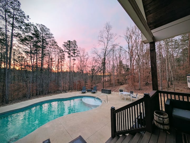 5 Acre Family Lake Retreat - Clemson
