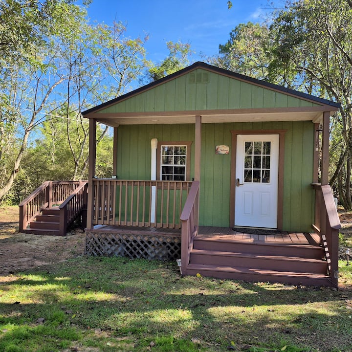 "The Owl's Nest", Located In Rural Evergreen, Ala - 에버그린