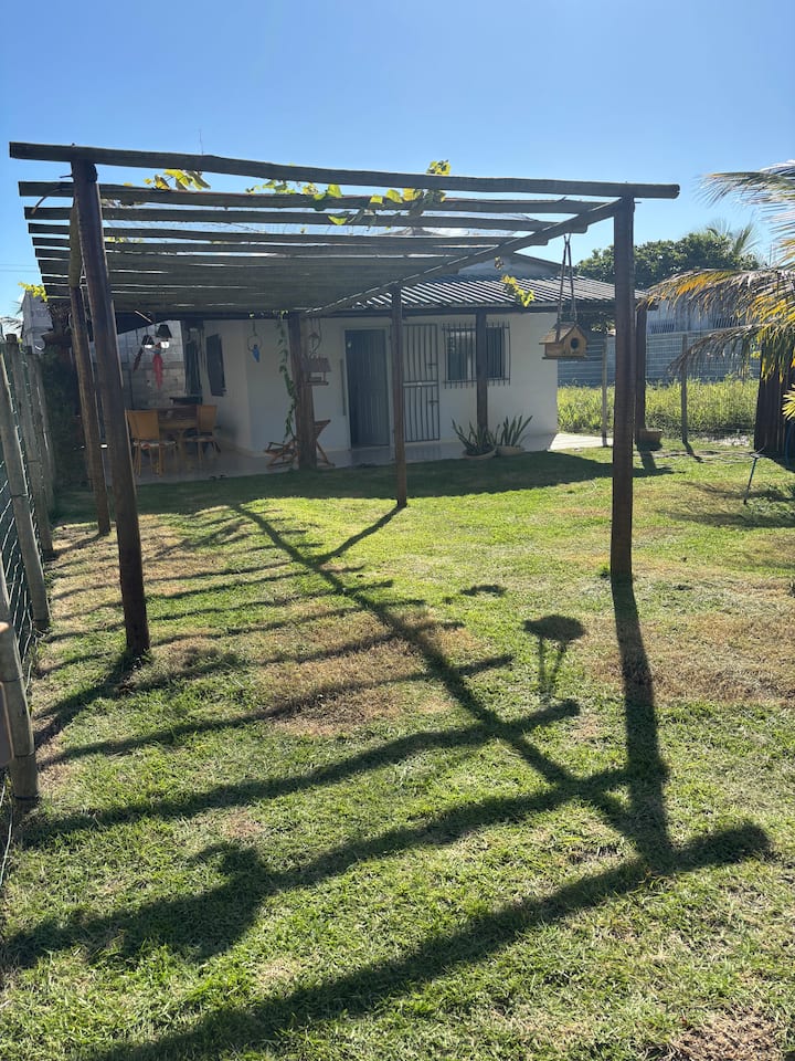 Alugo Casa Em Praia De Urussuquara, São Mateus - Linhares