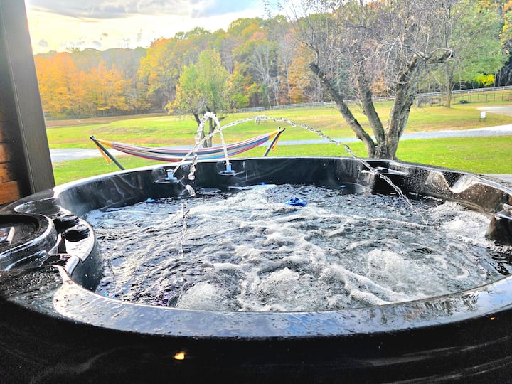 Happy Mountain Ranch•30 Acres+jacuzzi - Port Jervis, NY