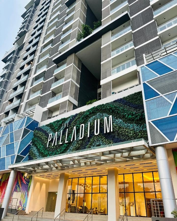 Cozy 1 Plus1 Bedrooms, 2 Bath@megaworld, Palladium - Iloilo City