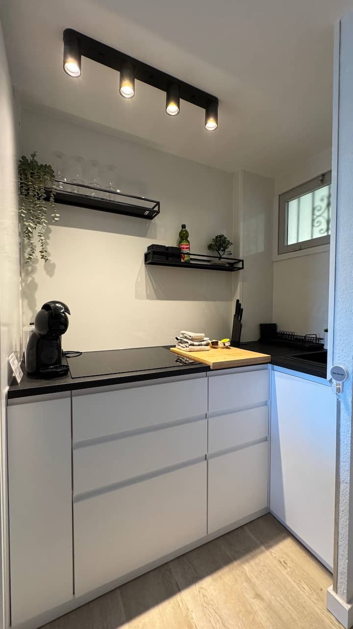 Moderne Studio Met Zeezicht En Zwembad, Toplocatie - Benalmádena