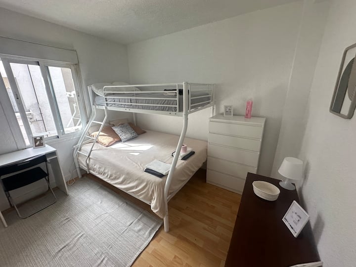 Cálida Habitación Junto A La Uc3 Y C.c. Getafe - Pinto