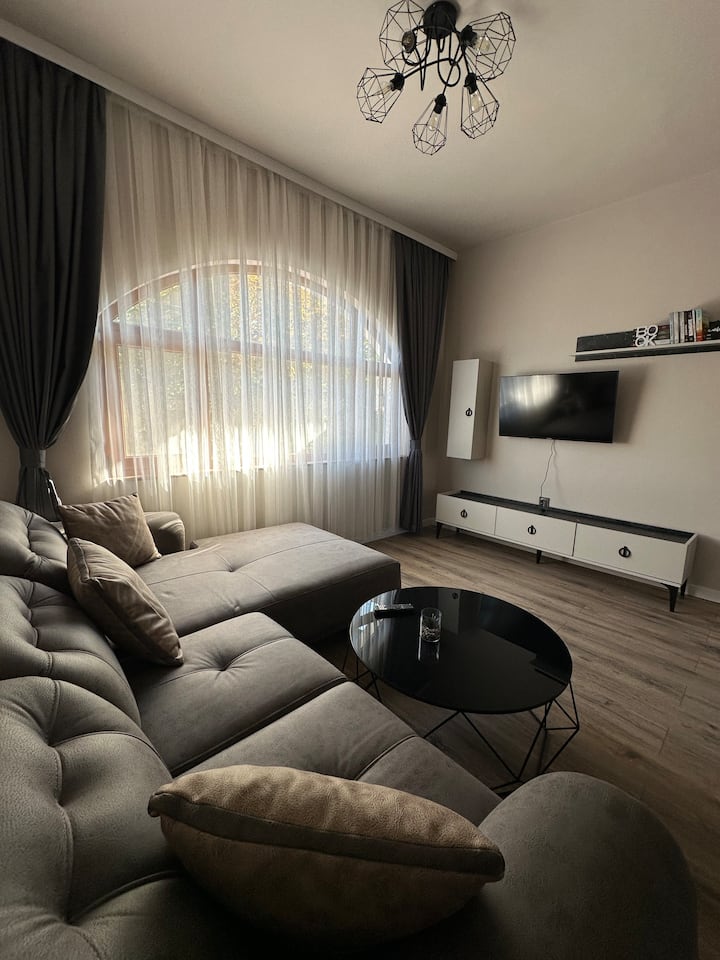 Georgia Suites 1 – Comfort, Style & City Charm - Svilengrad