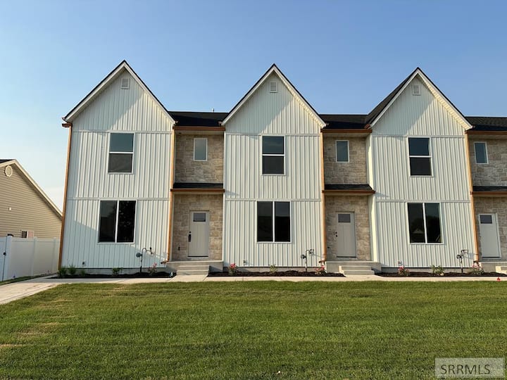 Beautiful European Style Townhome - Close To Isu - Pocatello, ID