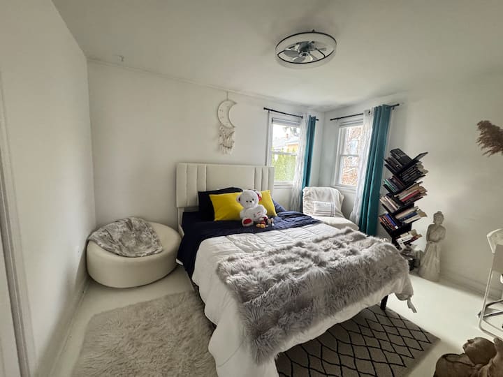 Beautiful Room Perfect For Your Stay - Fairfield, CT