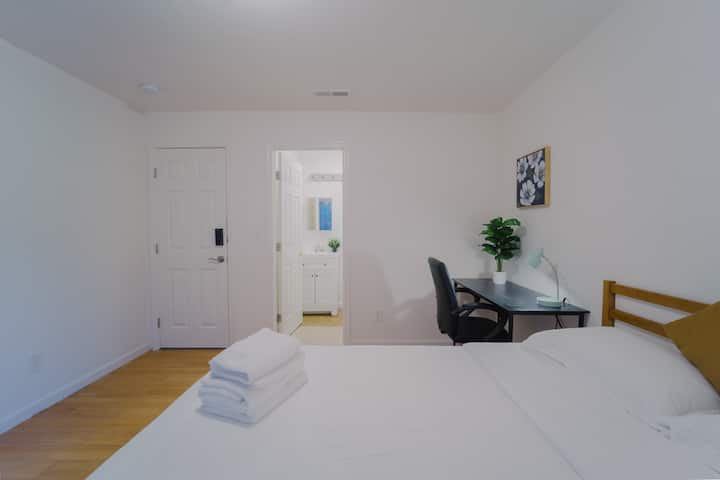 Mountain View Private Suite - Mountain View, CA