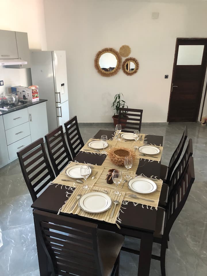 Appartement Meublé 03 Chambres, Wifi, Parking - Antananarivo