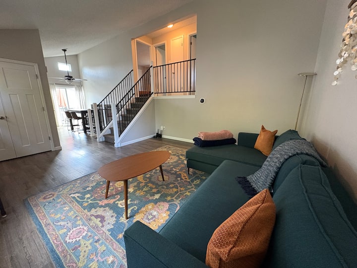 Mountain View's 3 Bedroom Home To Yourself - Longmont, CO