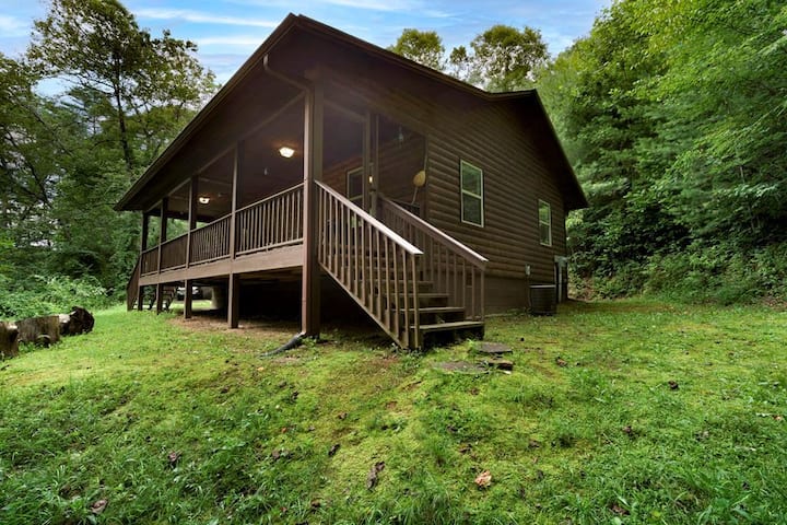 Luna's Creekside Cabin - Murphy, NC
