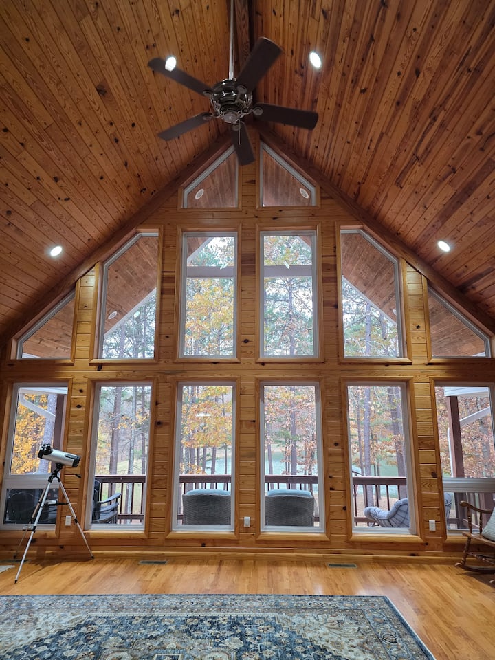 Private Lodge W/stocked Pond, Fireplace & Game Rm - Clearwater Lake, MO