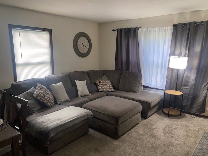 Enjoy Your Stay In This Warm And Welcoming Home. - Saint Paul, MN