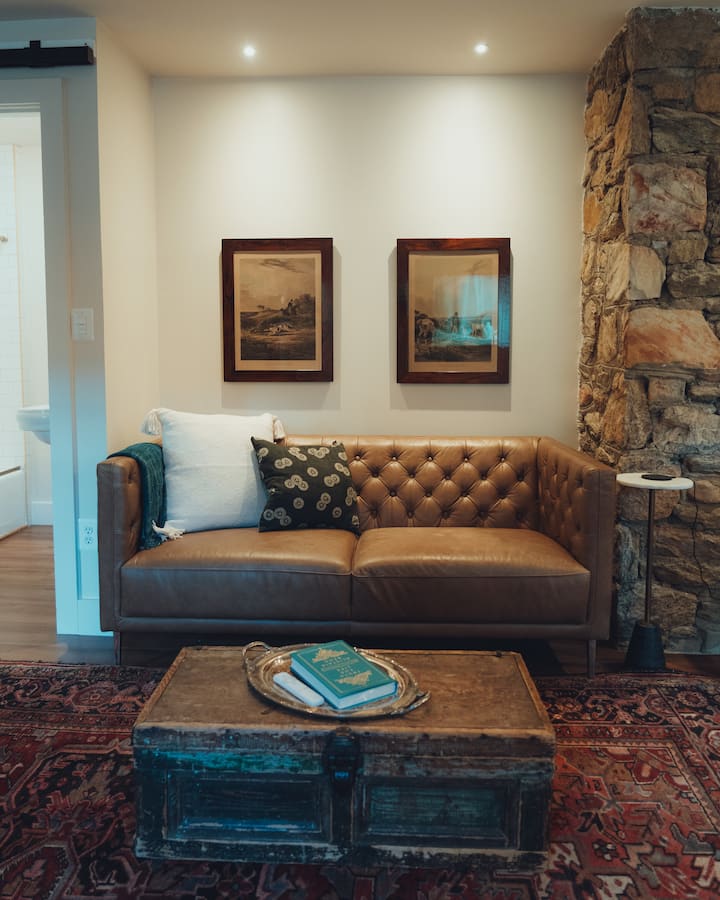 The Loft At The Carriage House - 미들버그