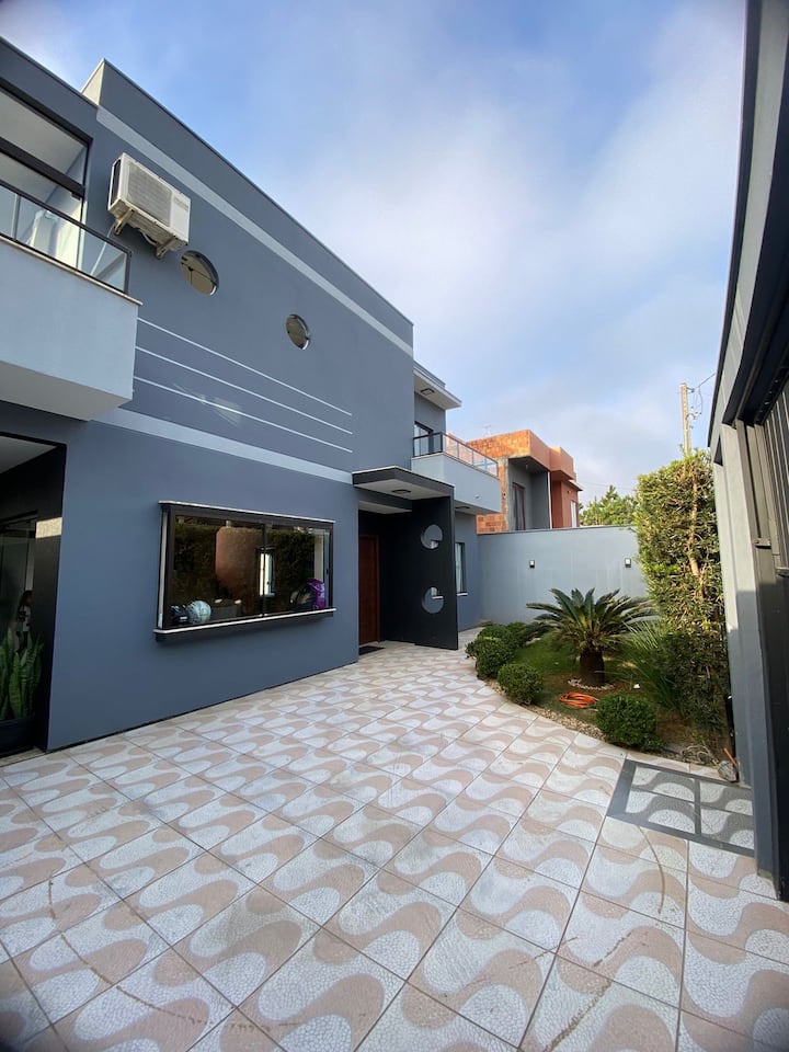 Casa Com Piscina - Florianópolis