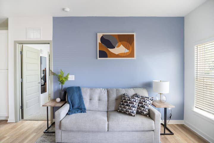 Landing | Amazing 2bd, Yoga Studio, Pool - Orange Beach, AL