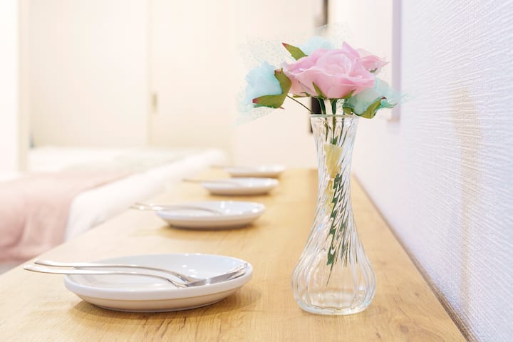 【冬の東京旅に最適！新築宿！】最大5名/浅草徒歩圏内/清潔で快適/3ベッドで家族ok - Ueno