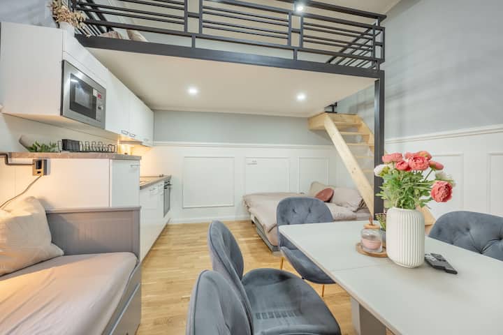 Homely|central 2br Apartment 52m2 |Self Check-in - Czech Republic